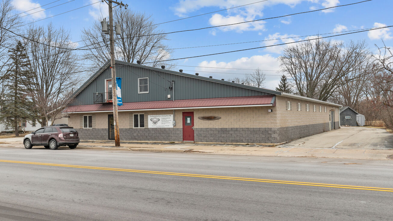 N5558 WI-76, Shiocton, WI 54170 | Crexi.com