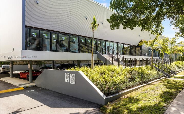 50 W Mashta Dr # 4, Key Biscayne, FL 33149 | Crexi.com