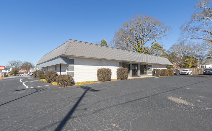 2000 N MAIN ST Anderson SC 29621 | Crexi.com