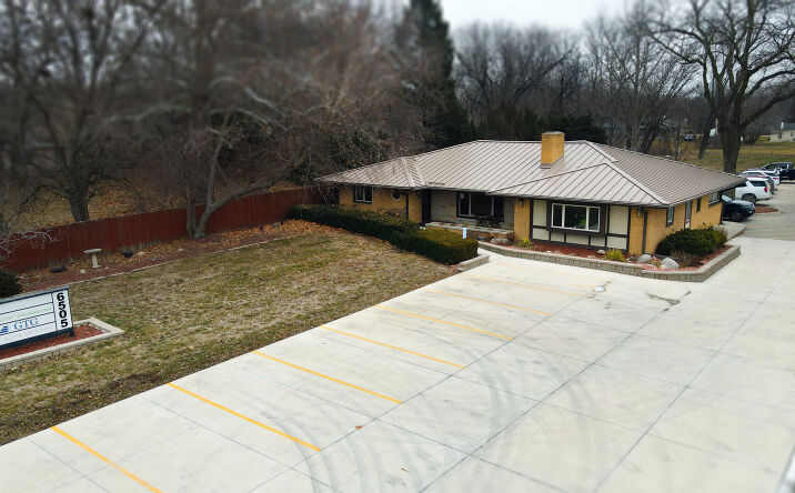 6505 MERLE HAY RD Johnston IA 50131-1232 APN: 241/00668-001-000 | Crexi.com