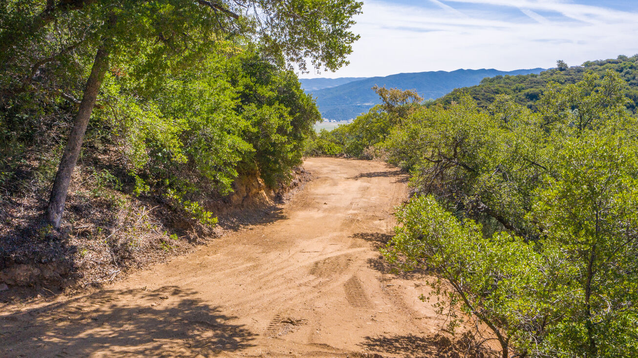 Bobcat Trail, Santa Ysabel, CA 92070 | Crexi.com