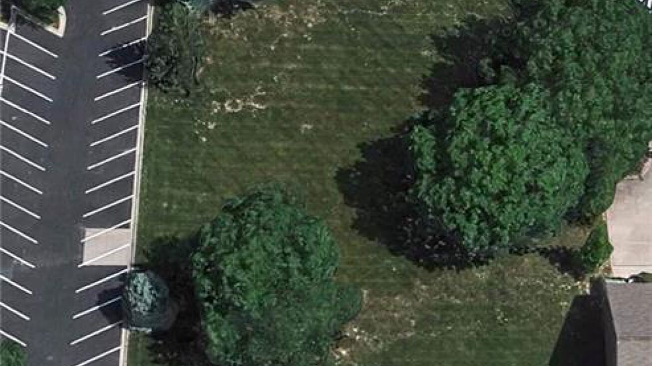 NE Brooktree Lane, Gladstone, MO 64118 | Crexi.com