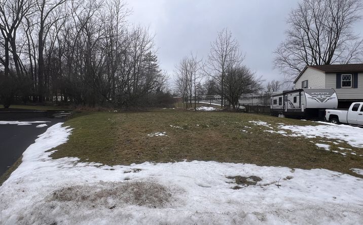 53 Park Ln Cir, Lockport, NY 14094 | Crexi.com