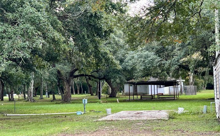 457 Cr 442 Old Texas Hwy 35, Blessing, TX 77419 | Crexi.com