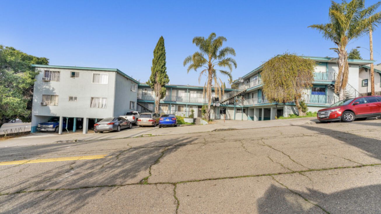 1946 Foothill Blvd, Oakland, CA 94606 | Crexi.com