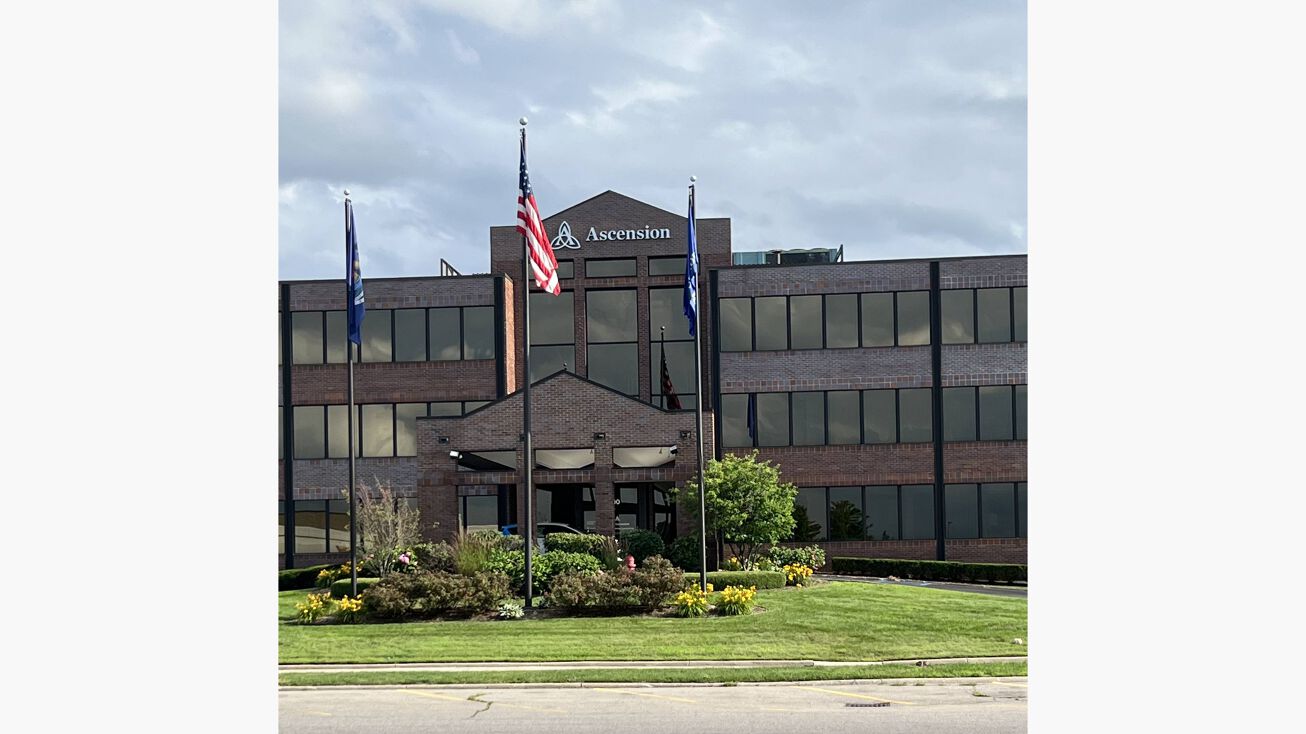 Warren, MI | Crexi.com