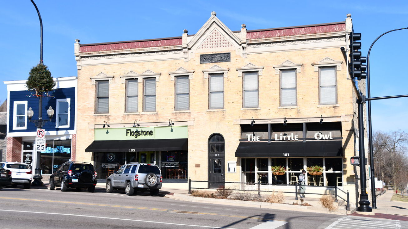 101-105 W State St, Geneva, IL 60134 | Crexi.com