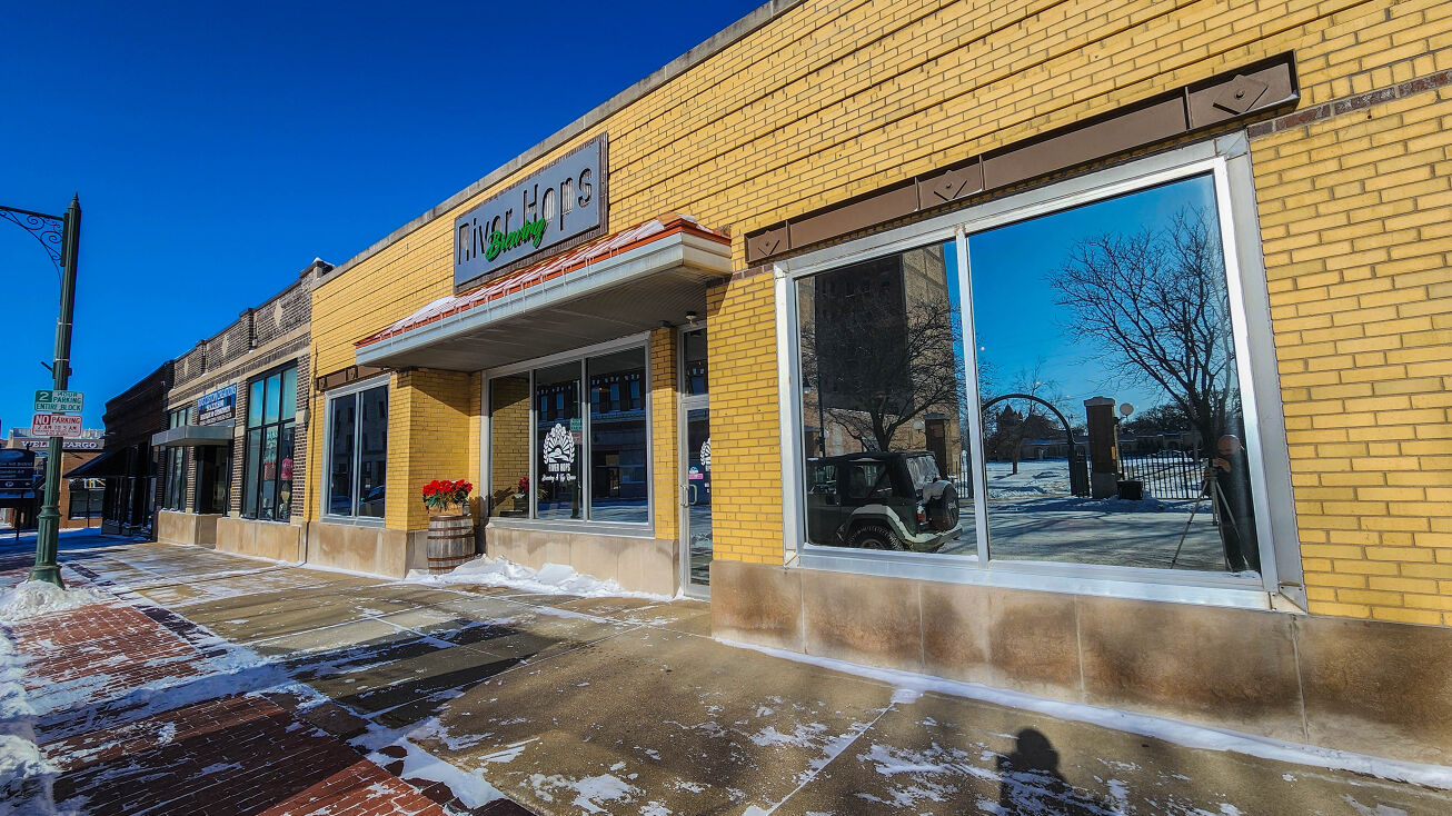 1014 Central Ave, Fort Dodge, IA 50501 | Crexi.com