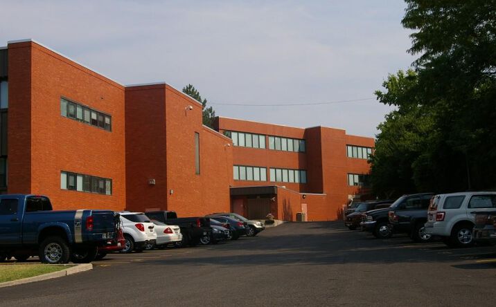 2200 CHURCHILL Springfield IL 62702-3406 APN: 14300276015 | Crexi.com