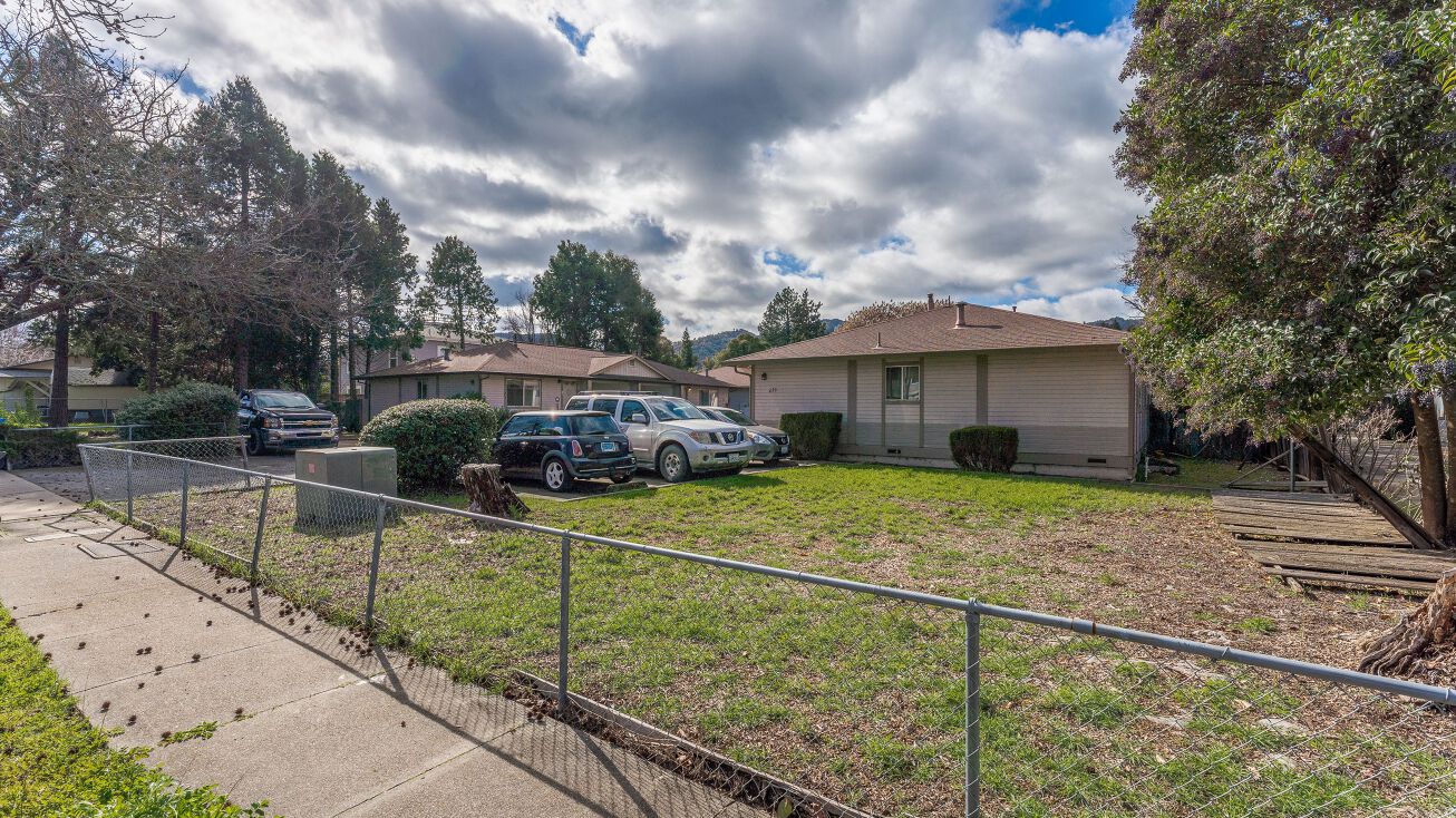 630 Sidnie St, Ukiah, CA 95482 | Crexi.com