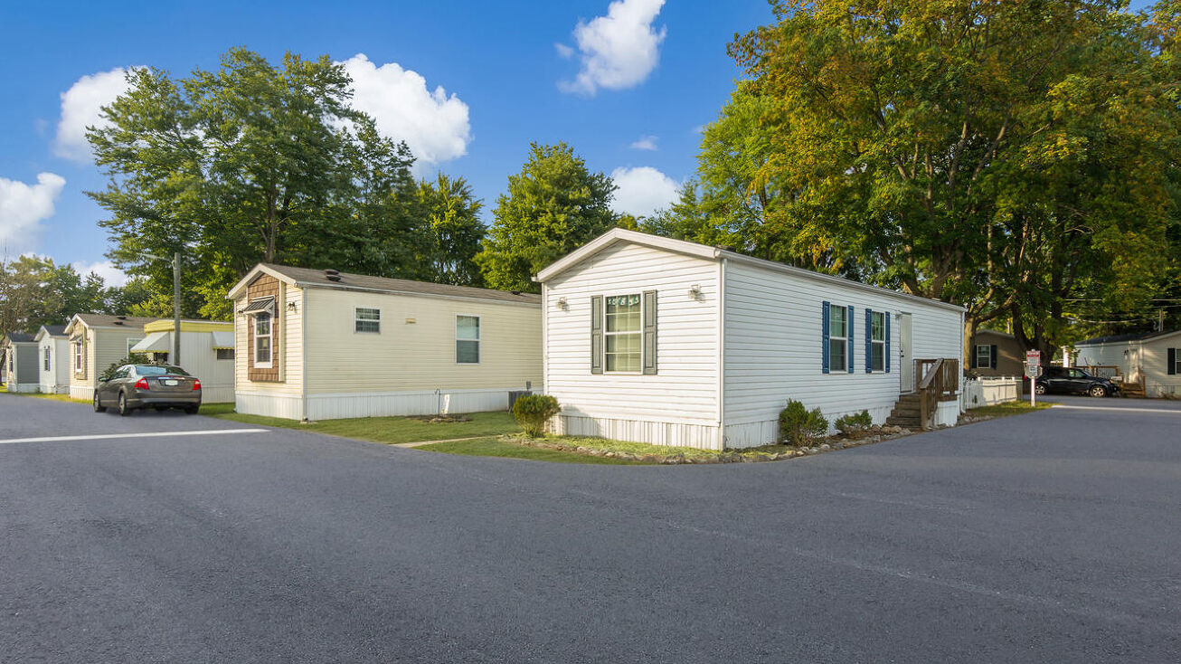 6 Adventure Rd, Louisville, KY 40216 | Crexi.com