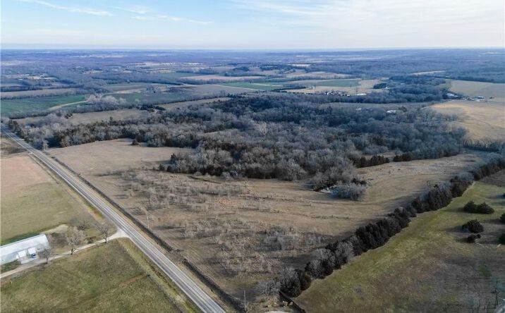 47 Timber Lake Road, Lane, KS 66042 | Crexi.com