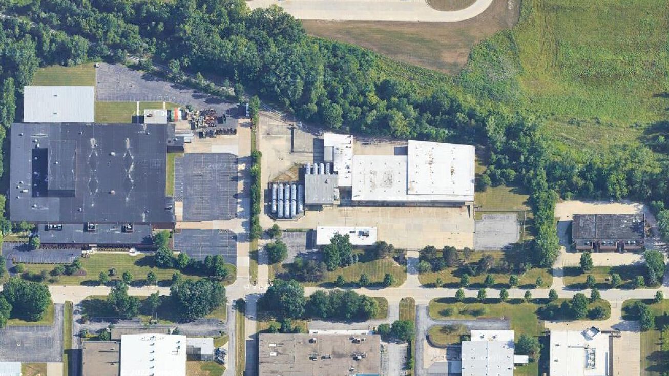 21600 Drake Rd, Strongsville, OH 44149 | Crexi.com