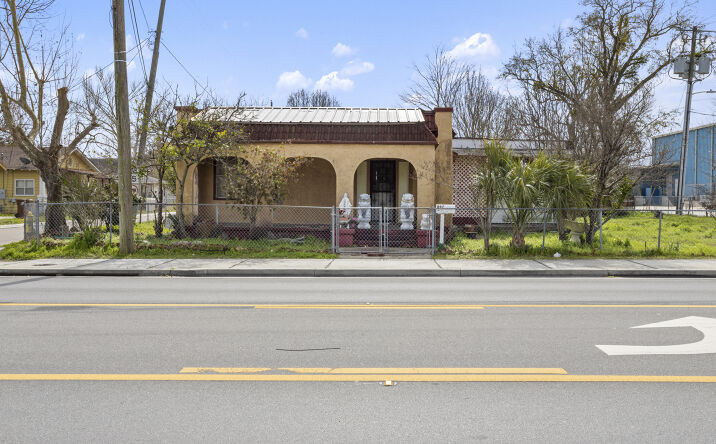 867 DIVISION ST Biloxi MS 39530-2014 APN: 1410F06122000 | Crexi.com