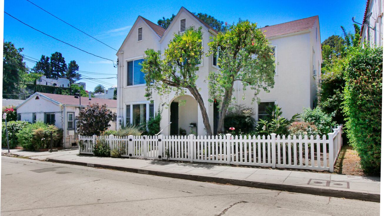 2141 N Gower St, Los Angeles, CA 90068 | Crexi.com