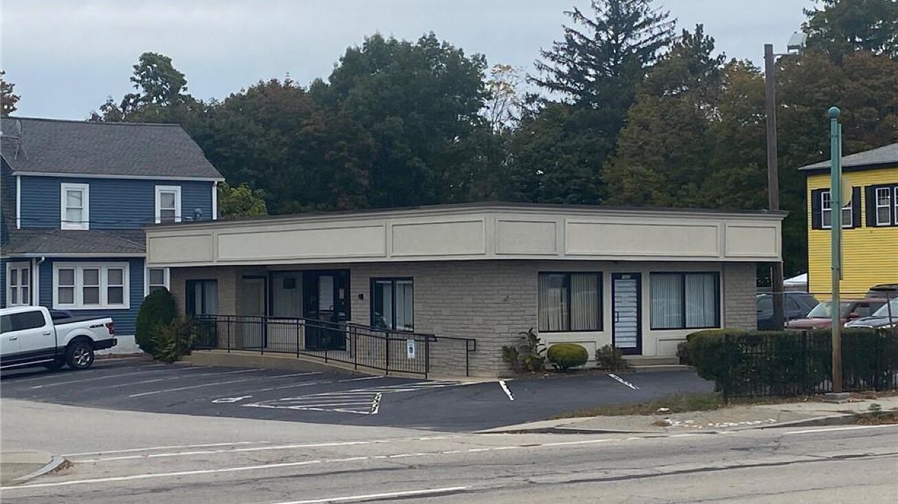 1923 Post RD Post Road, Warwick, RI 02886 | Crexi.com