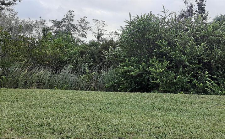7815 NW 95TH CT Okeechobee FL 34972 APN: 1233634002000080003A | Crexi.com