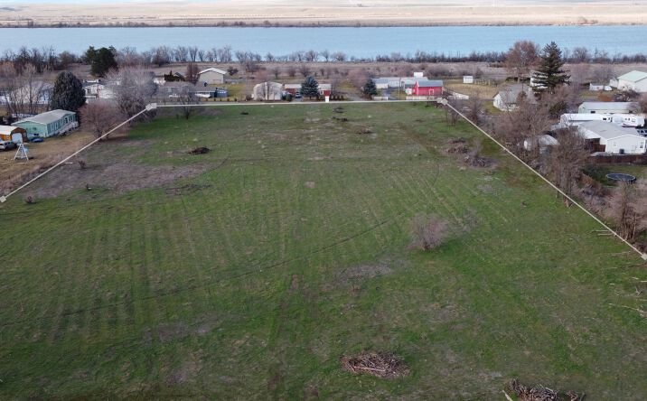 76398 US-730 Irrigon OR 97844 APN: 2505.00N27.00E19CC--0000ROADS ...