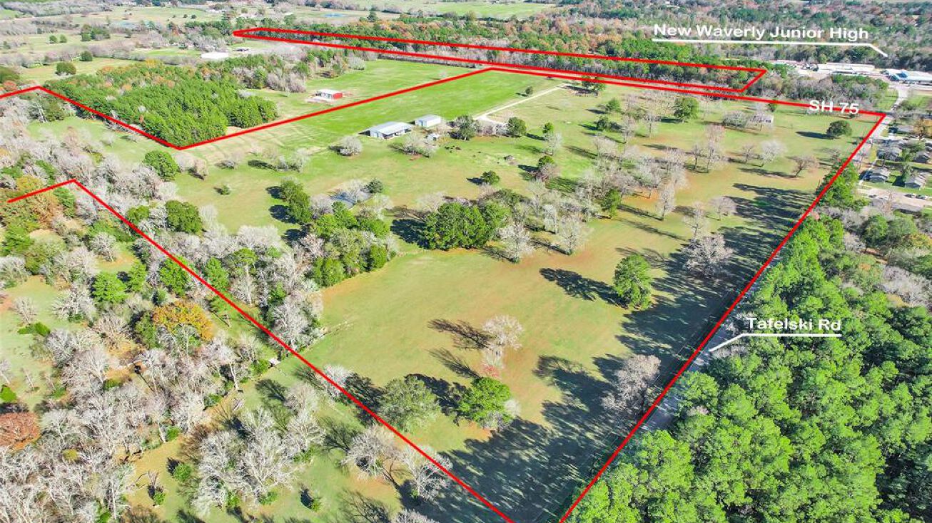 9192 TX-75, New Waverly, TX 77358 | Crexi.com