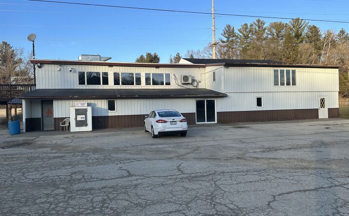 W8945 US-10, Ellsworth, WI 54011 | Crexi.com