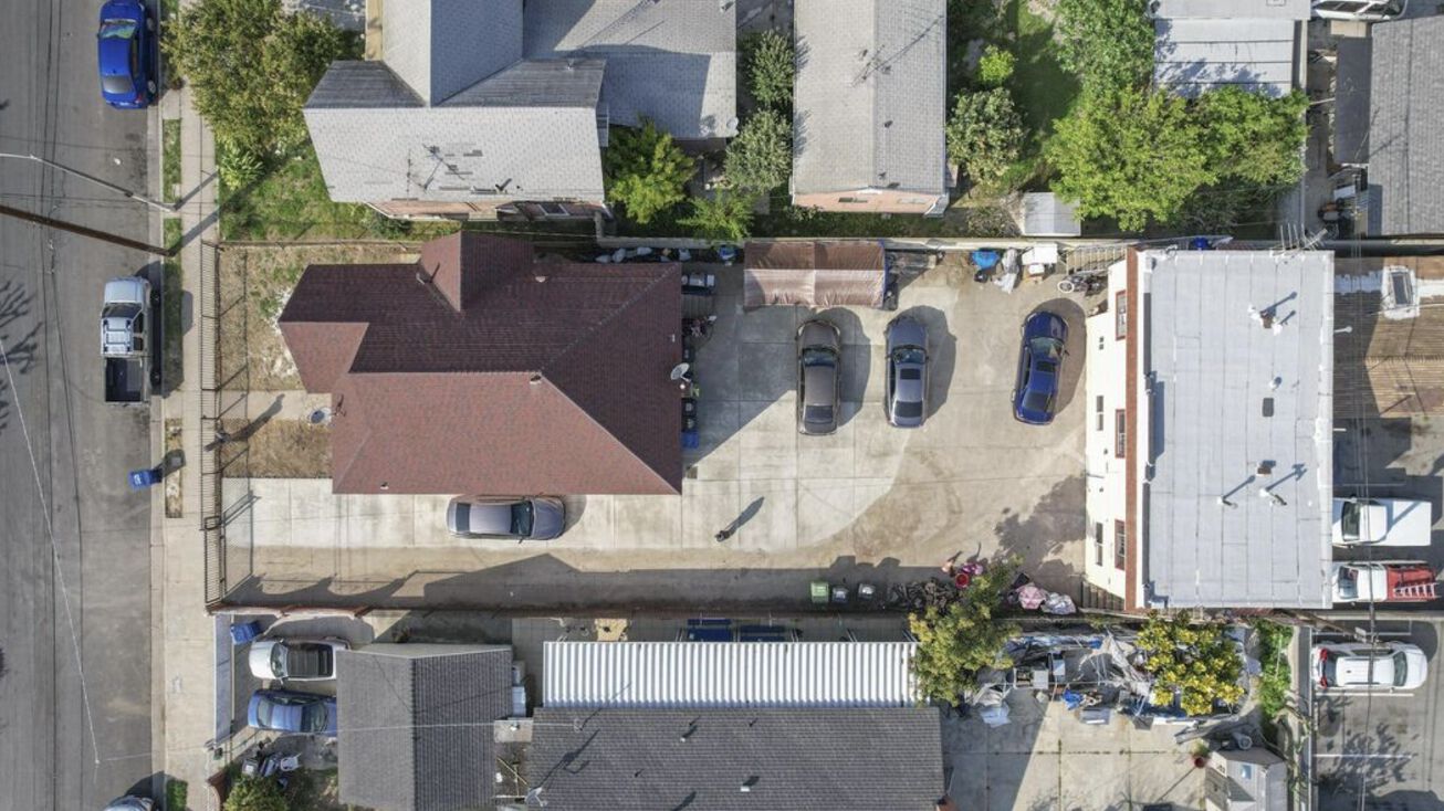 1324 Toberman St, Los Angeles, CA 90015 | Crexi.com