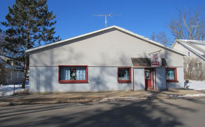 212 E Green Bay St, Shawano, WI 54166 | Crexi.com