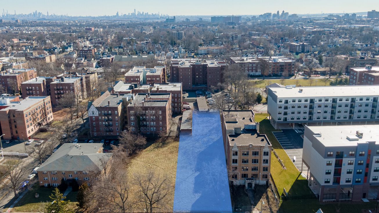 116 N Walnut St, East Orange, NJ 07017 | Crexi.com