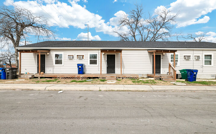 438 S SAN JOAQUIN AVE San Antonio TX 78237-1925 APN: 420064 | Crexi.com