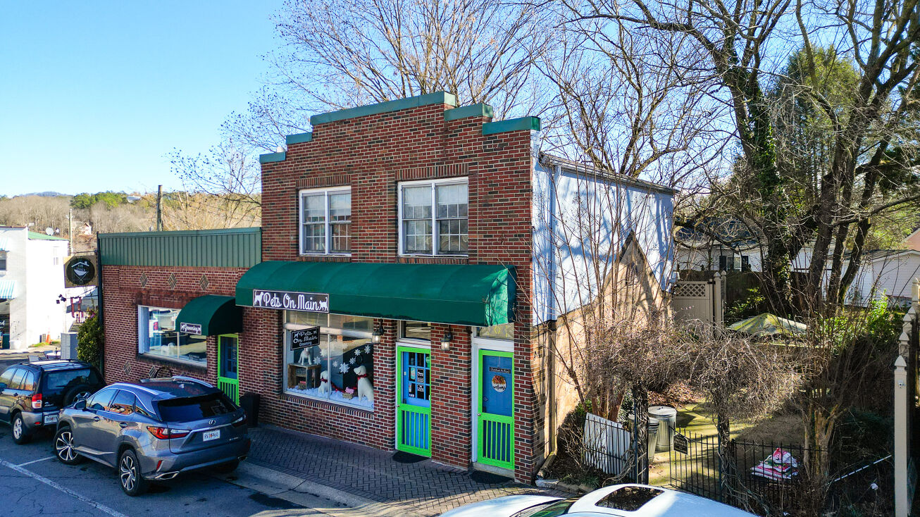108 N Main St, Ellijay, GA 30540 | Crexi.com
