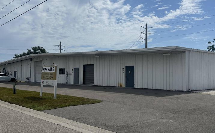 1909 Whitfield Park Loop, Sarasota, FL 34243 | Crexi.com