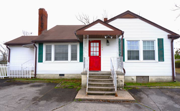 806 US-70, Dickson, TN 37055 | Crexi.com