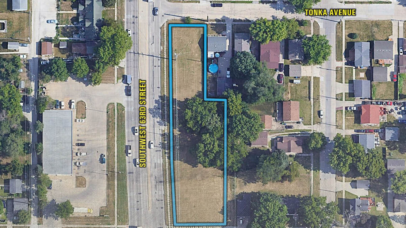 SW 63rd Street, Des Moines, IA 50312 | Crexi.com
