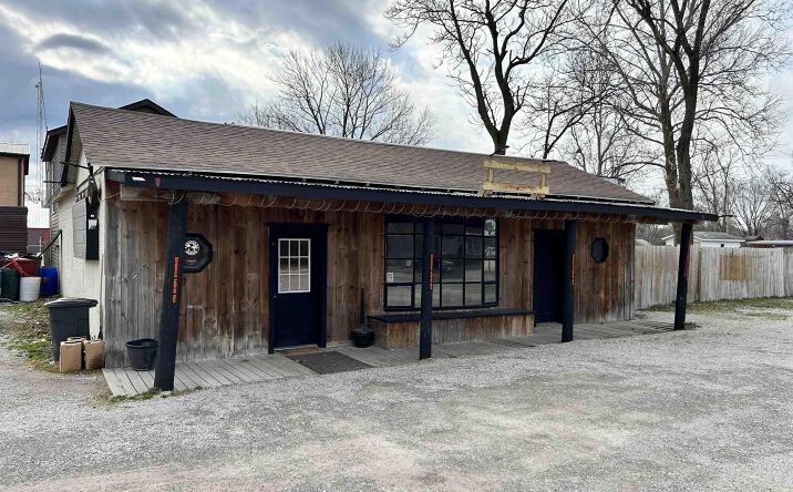 203 S OAK Street, Bath, IL 62617 | Crexi.com