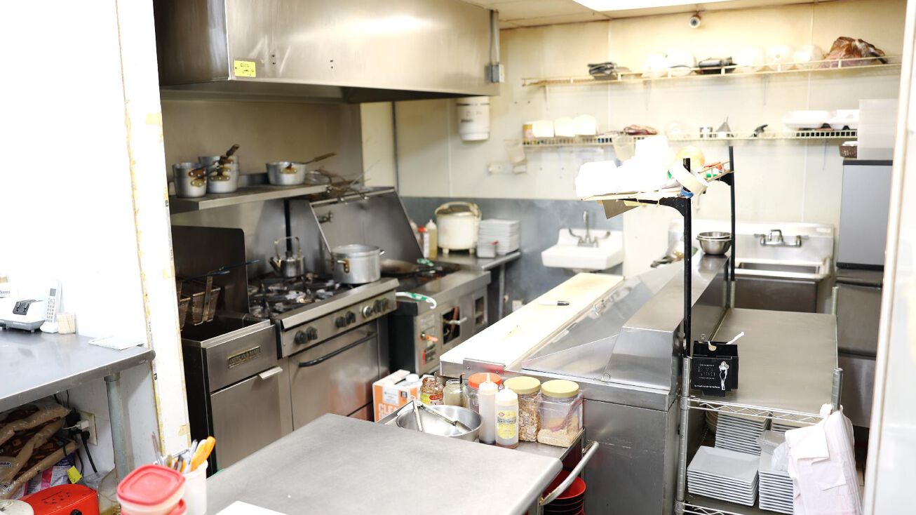 909 Main Street, Adel, IA 50003 | Crexi.com