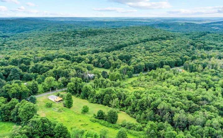 P6FX+FPM Harris, New York, USA, Harris, NY 12701 | Crexi.com