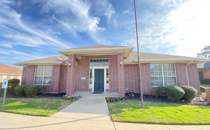 1015 W Harwood Rd, Euless, TX 76039 | Crexi.com