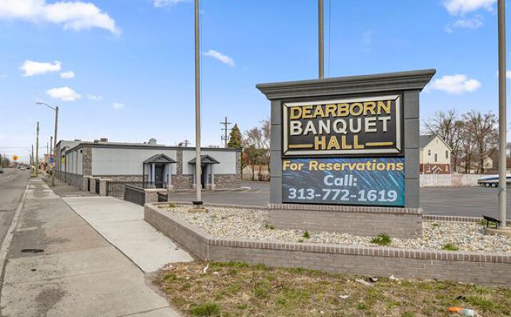 7910 GREENFIELD RD Dearborn MI 48126-1061 APN: 82 10 063 01 002 | Crexi.com