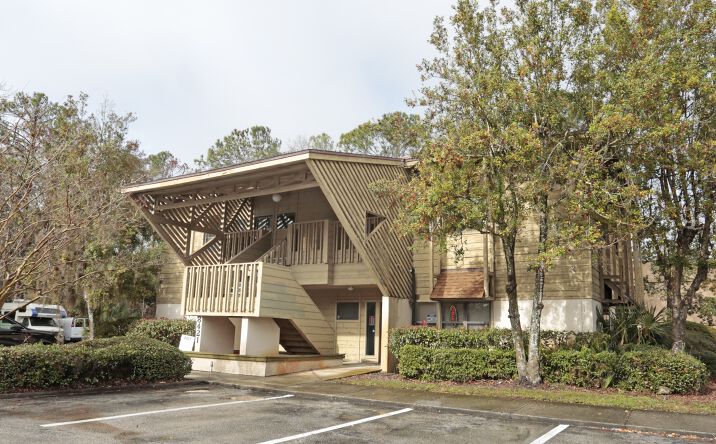 8421 BAYMEADOWS WAY Jacksonville FL 32256-1218 APN: 152690-0230 | Crexi.com