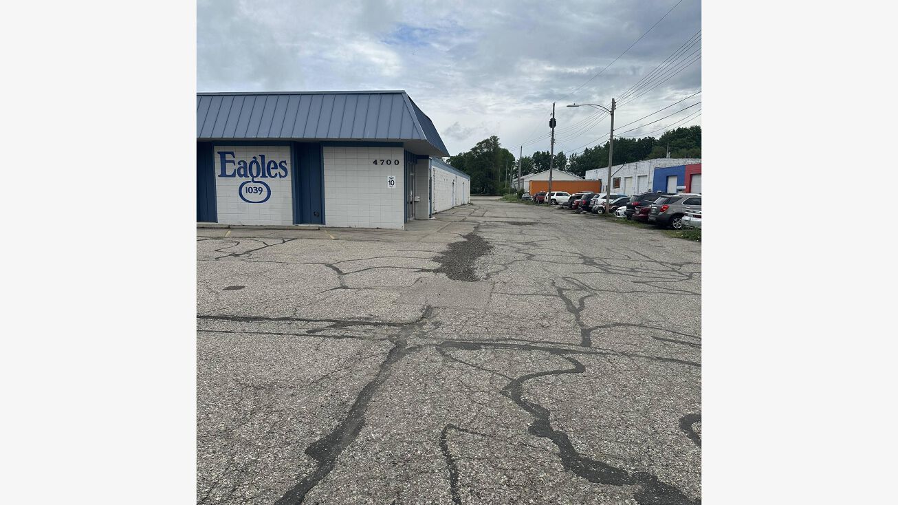 4700 N Grand River Ave, Lansing, MI 48906 | Crexi.com