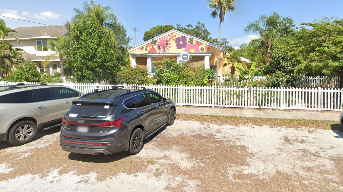 2624 54th St S, Gulfport, FL 33707 | Crexi.com