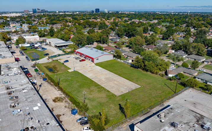 11150 Airline Dr, Houston, TX 77037 | Crexi.com