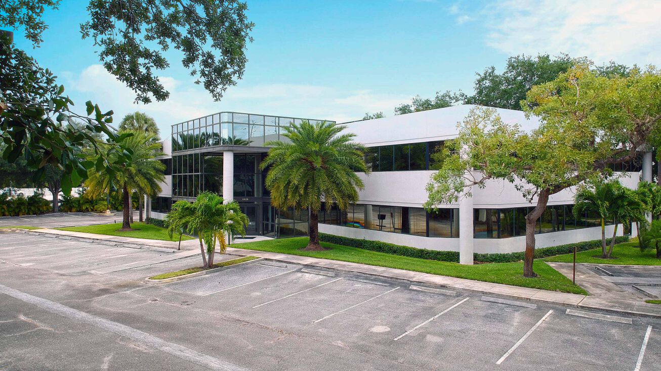 5829 Corporate Way, West Palm Beach, FL 33407 | Crexi.com