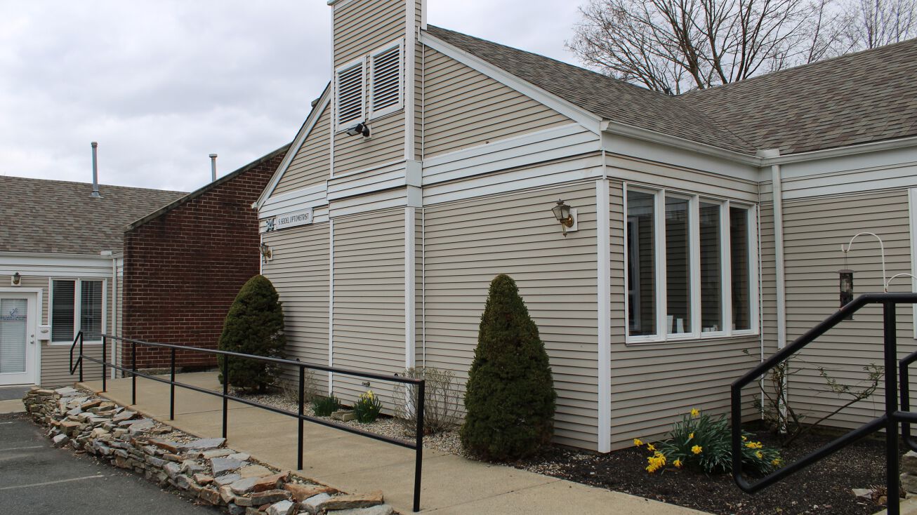 34 Main Street 34, Windsor Locks, CT 06096 | Crexi.com