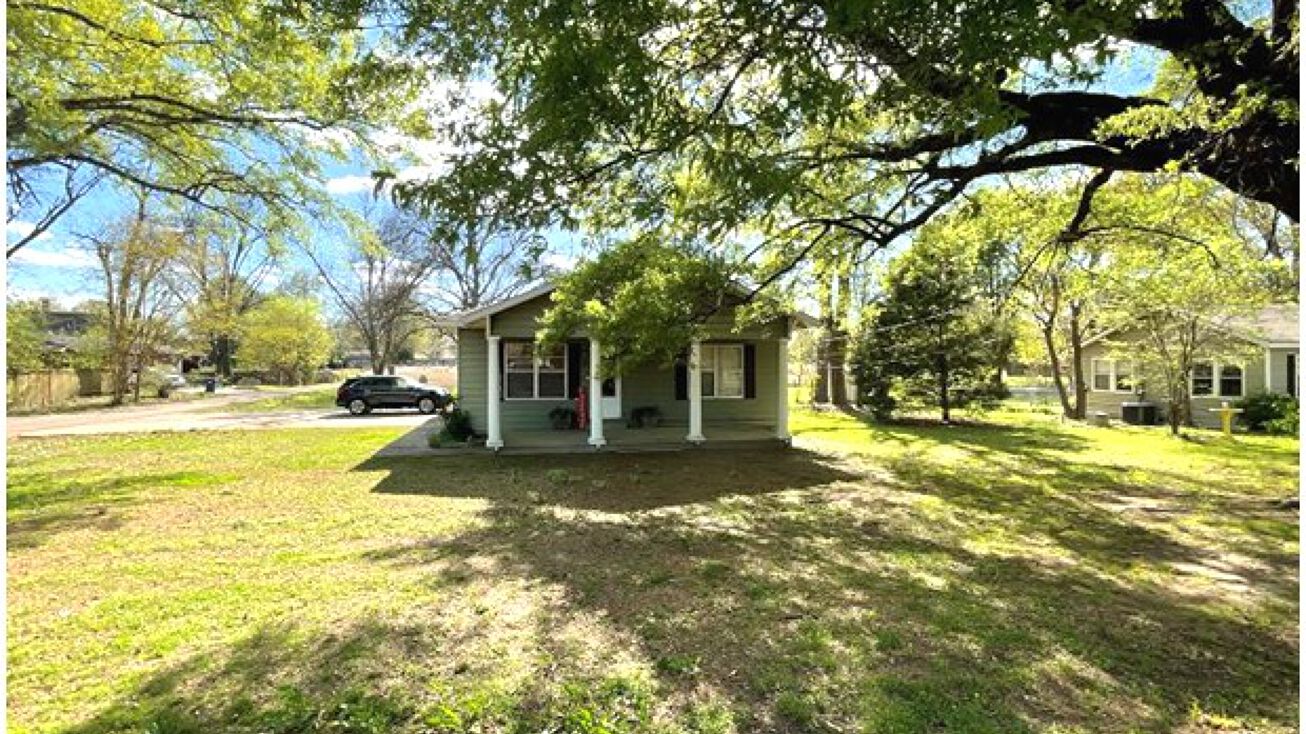 637 North Bayou Avenue, Cleveland, MS 38732 | Crexi.com