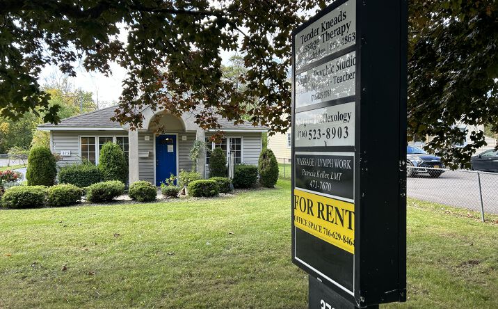 373 Davison Rd, Lockport, NY 14094 | Crexi.com