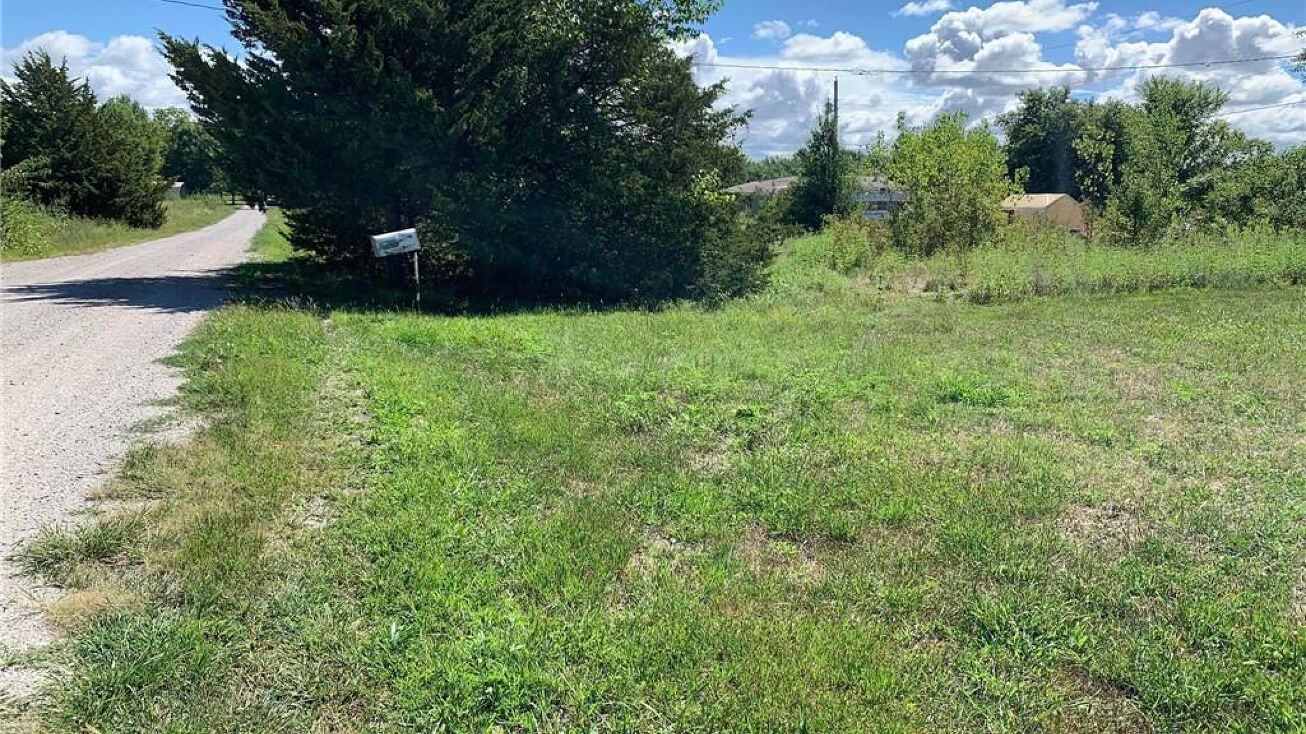 18 Quail Meadow Drive, Mound City, KS 66056 | Crexi.com