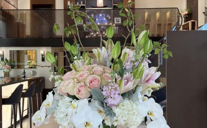 MIAMI DADE FLORIST, Miami, FL 33132 | Crexi.com