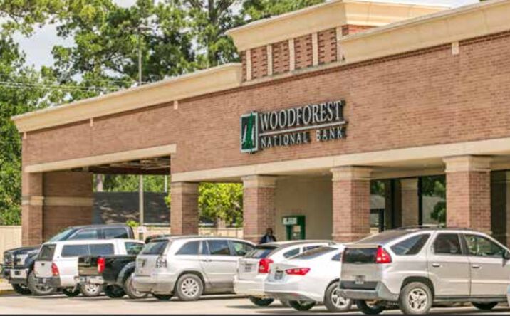 12620 Woodforest Blvd, Houston, TX 77015 | Crexi.com