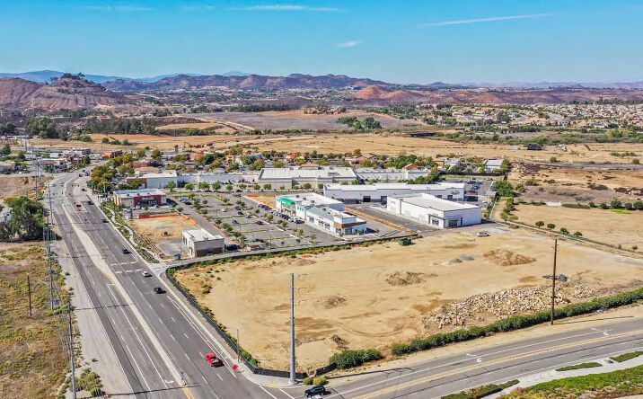 30932 BENTON RD French Valley CA 92596-6018 APN: 963490011 | Crexi.com