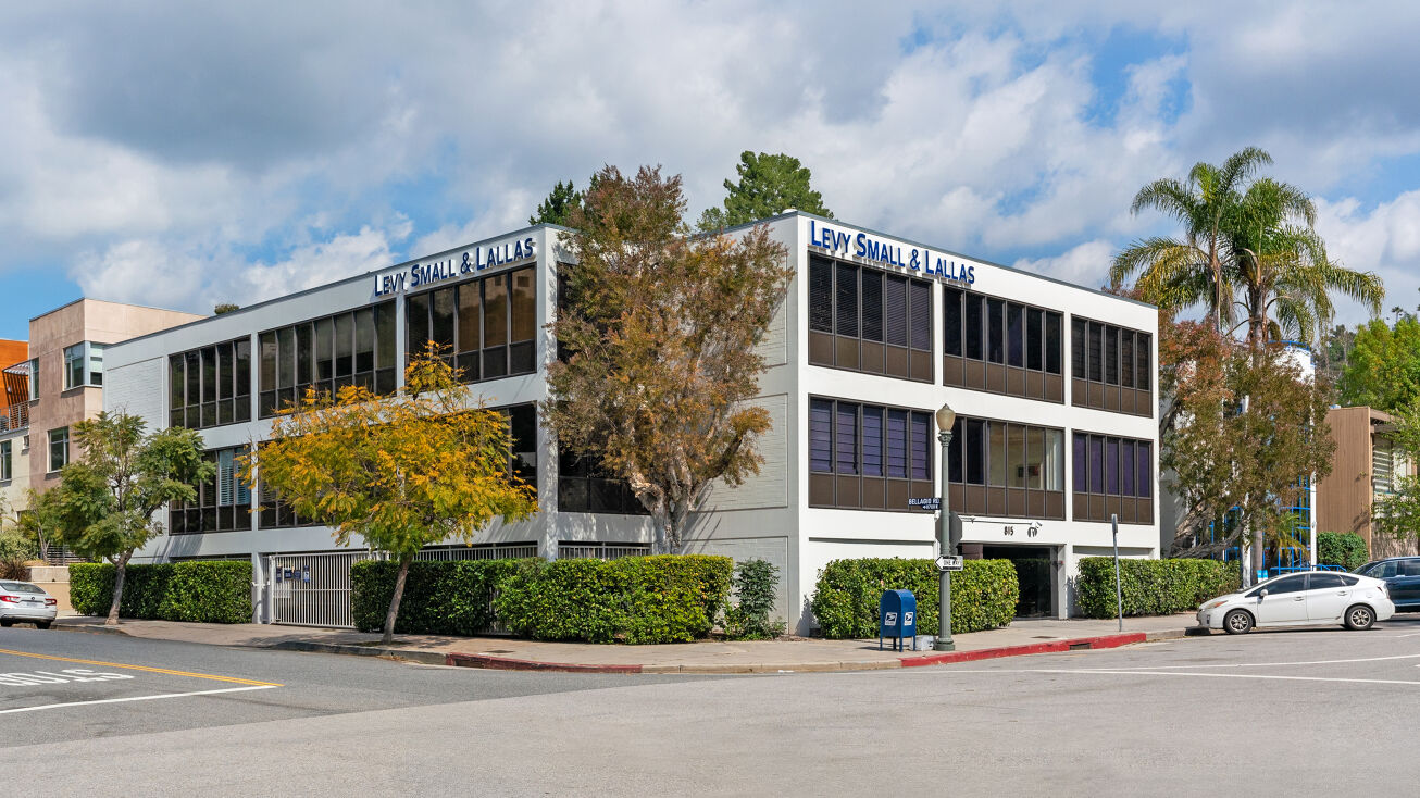815 Moraga Dr, Los Angeles, CA 90049 | Crexi.com
